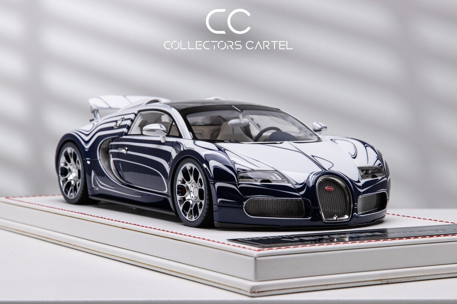 Bugatti Veyron Grand Sport (L'or Blanc) [Davis & Giovanni] 1/18 scale ...