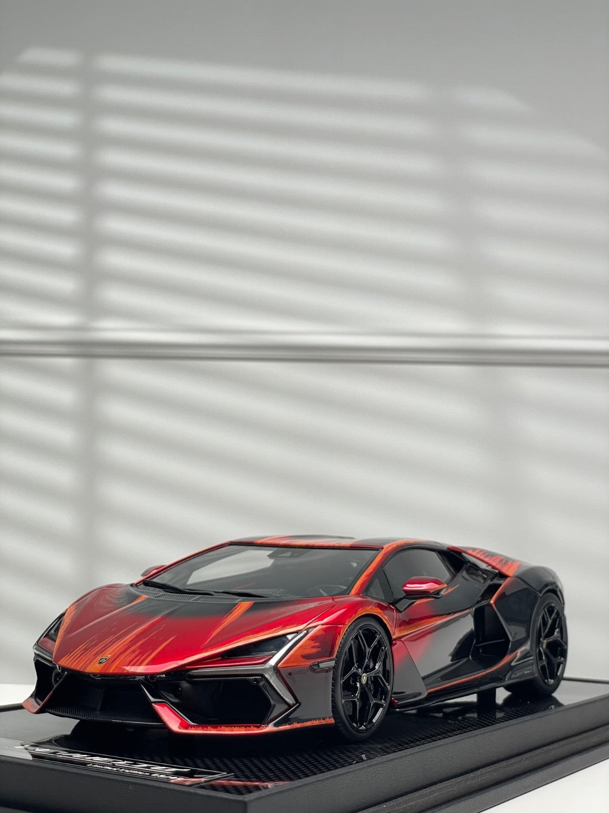 Lamborghini Revuelto (Red Abstract) [IVY Merit Model] 1/18 scale ...