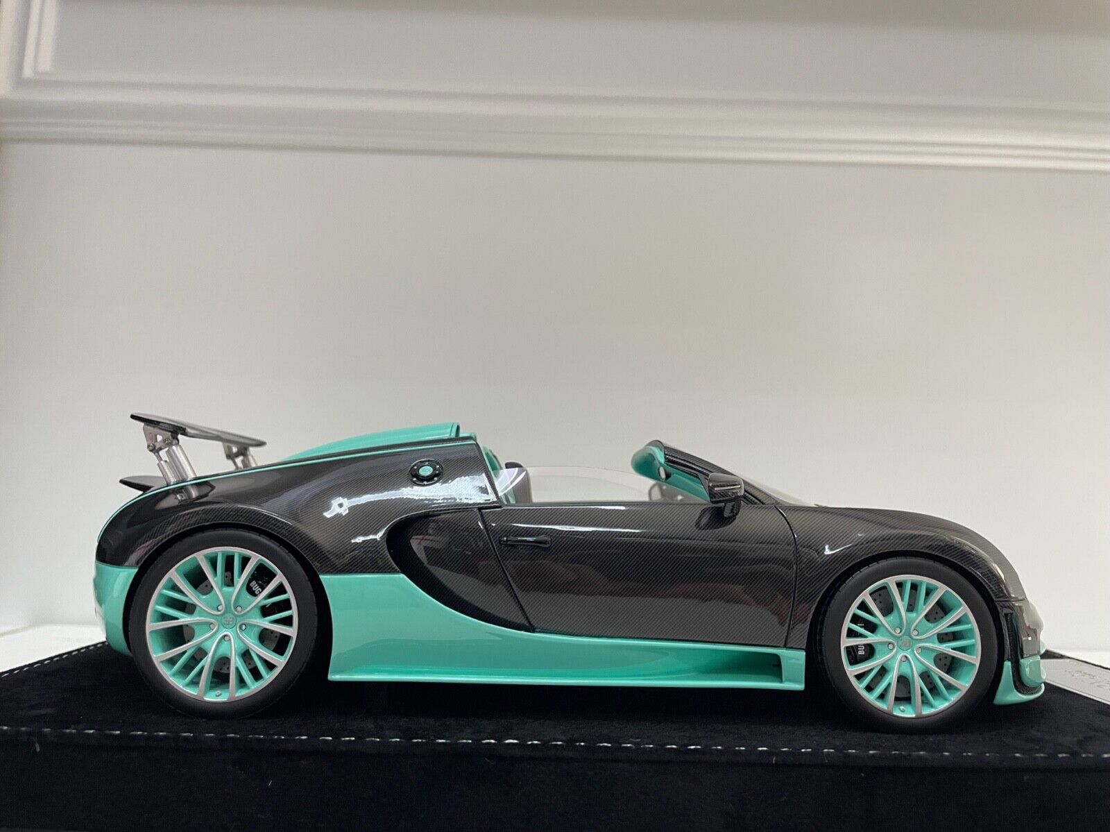 Bugatti Veyron Grand Sport Vitesse (Carbon/Tiffany) [Henson&Heaven] 1 ...