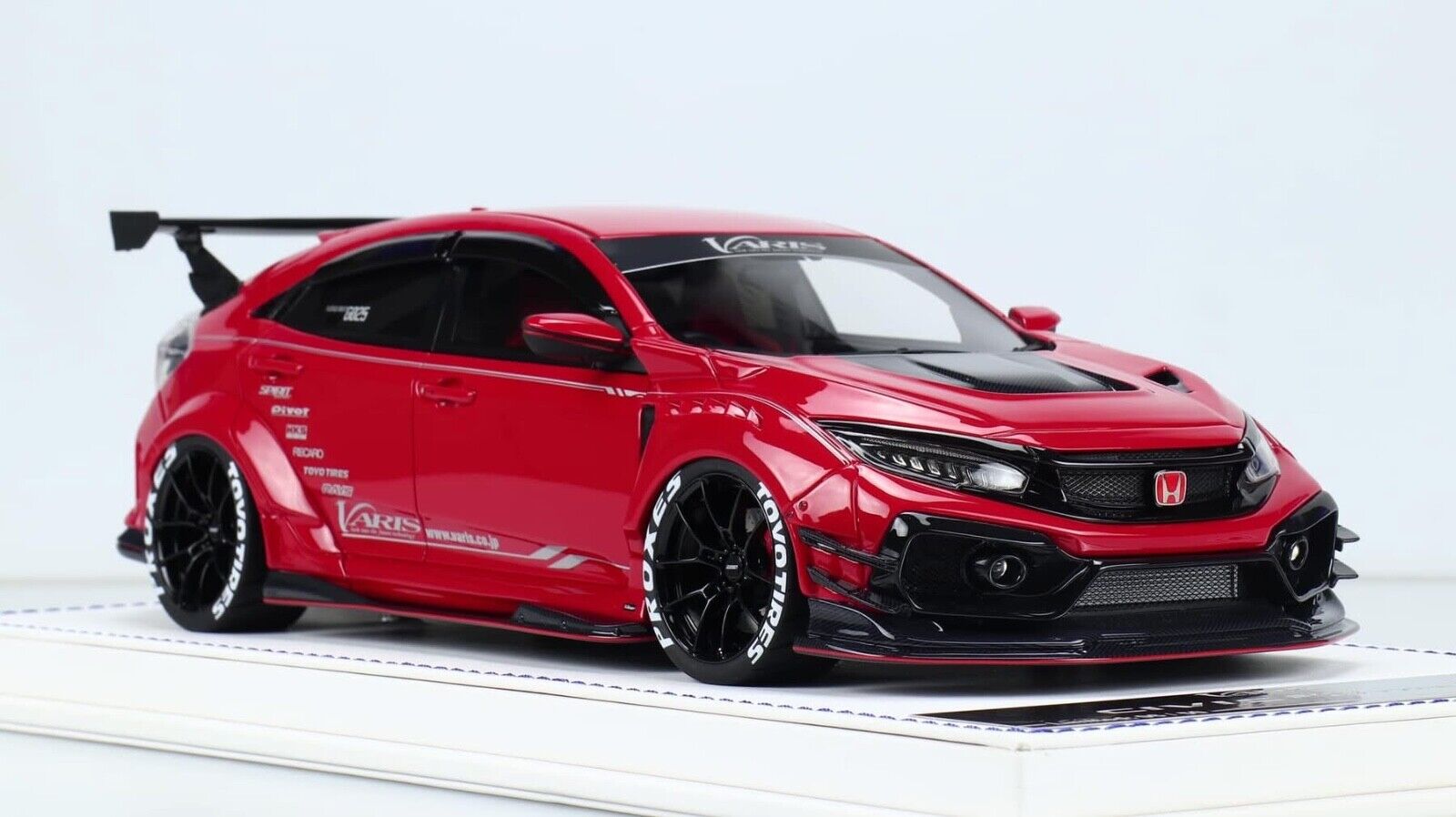Honda Civic Type R Varis FK8 (Red) [M.S] 1:18 scale – Collectors Cartel