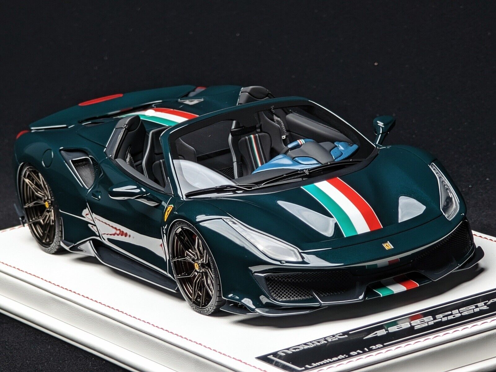 Ferrari 488 Pista Spider NOVITEC (Green/stripe) [Davis & Giovanni] 1/1 ...