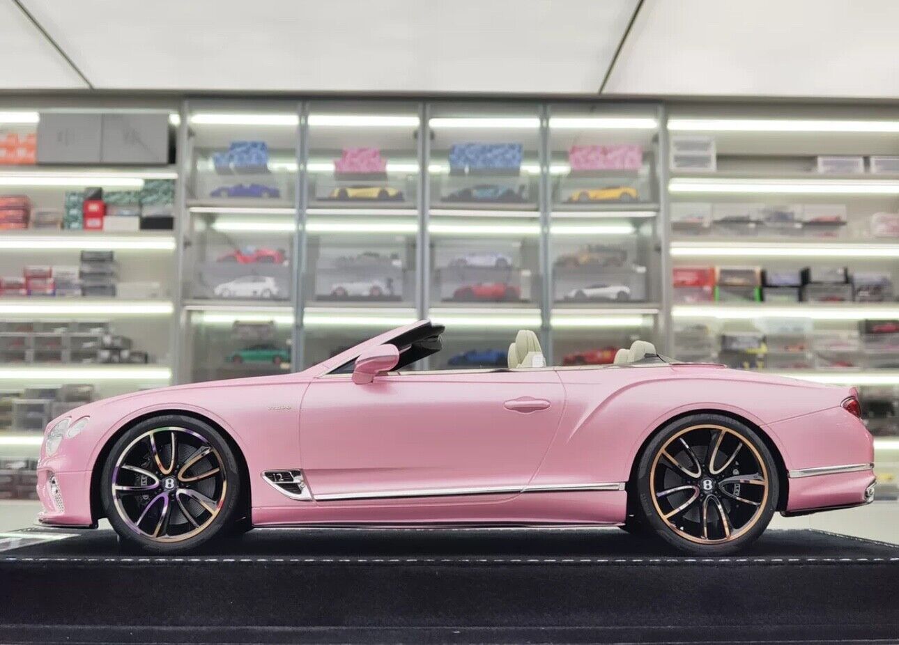 Bentley Continental GTC Speed Edition (Pink) [H&H] 1:18 scale ...