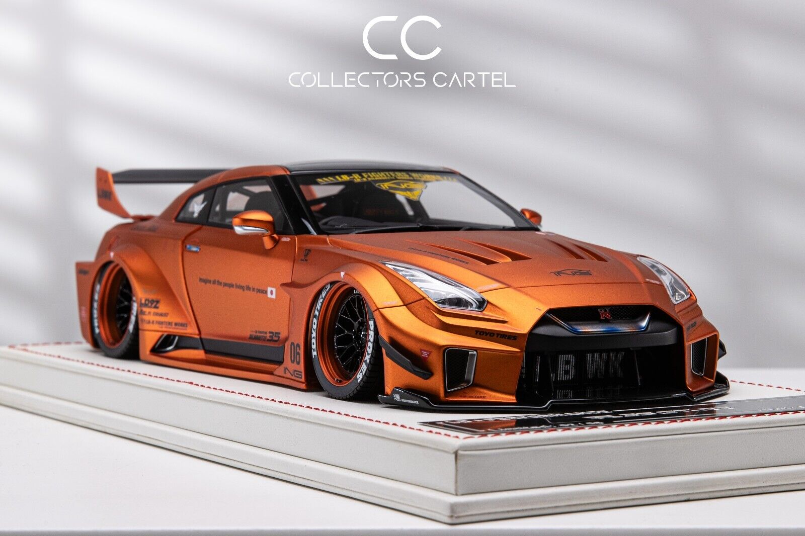 Nissan R35 GT-RR LBWK (Matt Metallic Orange) [Davis & Giovanni] 1/18 s ...