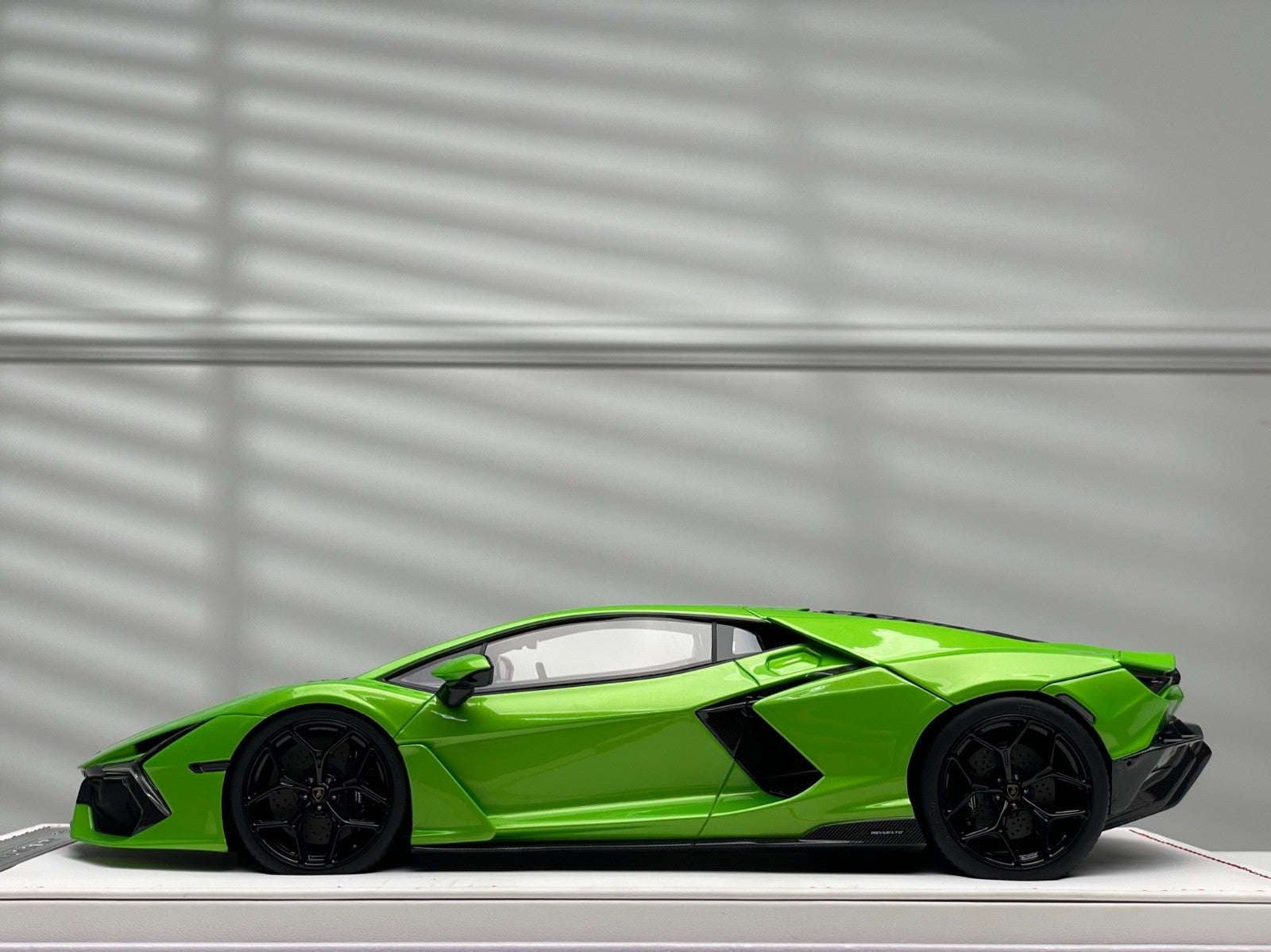 Lamborghini Revuelto (Green) [IVY Merit Model] 1/18 scale – Collectors ...